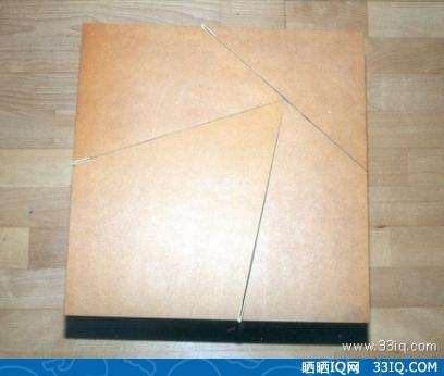 如何将一张正方形的桌子拼成一个等边三角形？ #494-图形分拼-图形视觉-33IQ